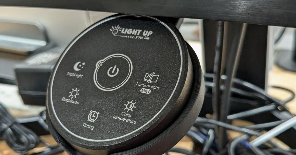 Pzloz Desk Lamp Puck Holder by Sliver3d | Download free STL model ...