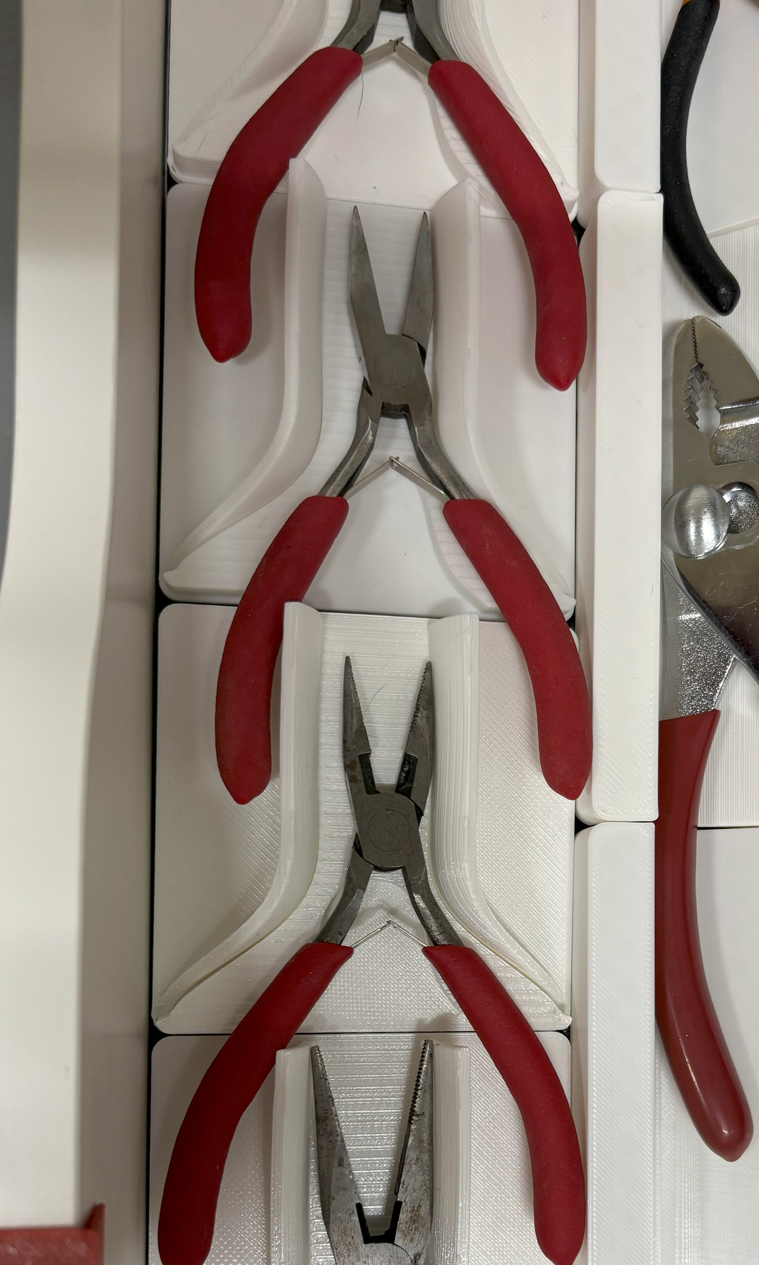 Gridfinity nesting pliers by FistoWutini | Download free STL model ...