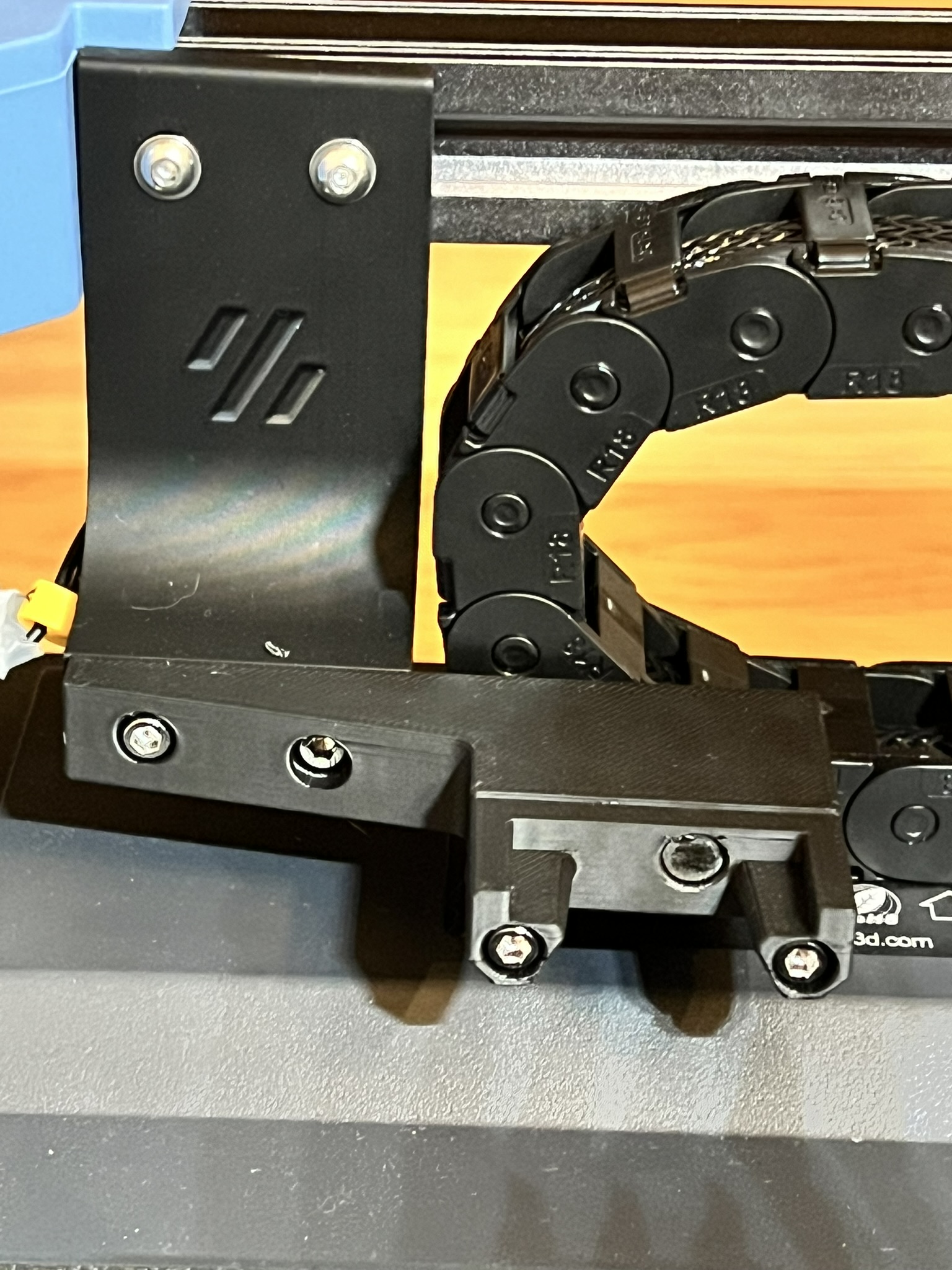 SV08 alternative cable chain mount by 1nt4x | Download free STL model ...