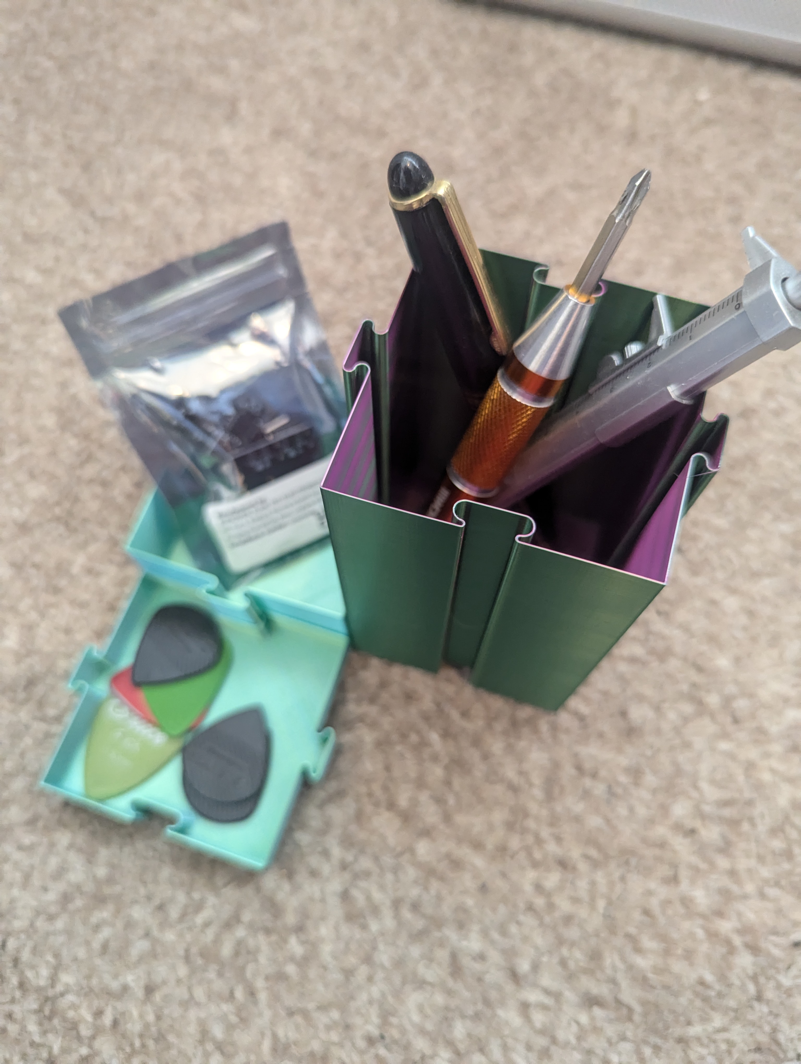 Modular desk tidy, base mode by I
