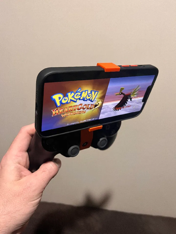 PS4 controller iPhone 13 Pro Max holder/mount by Thegeniusmoose ...