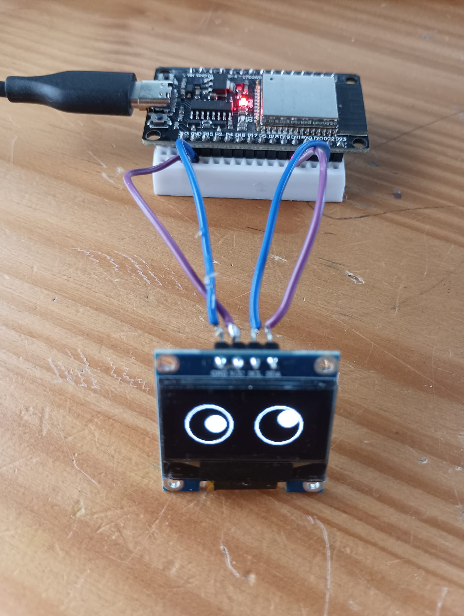Eyes for the xrp robot controlled with Esp32 par Ackuschmand ...
