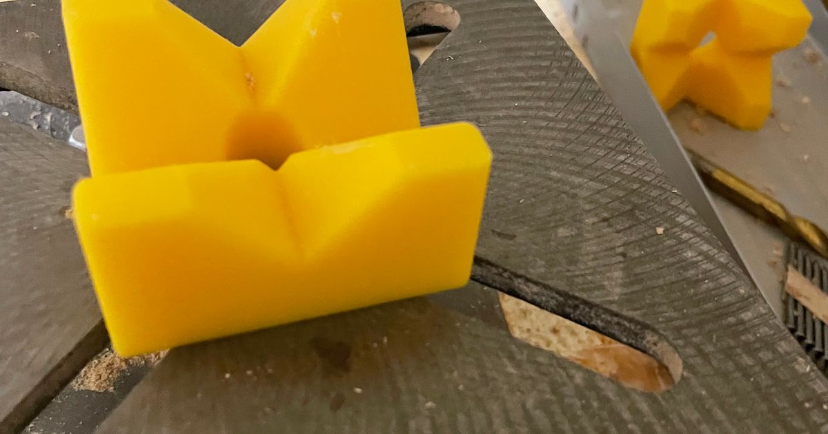 Simple 'V' block for small pedestal drill by Kev0X0 | Download free STL ...