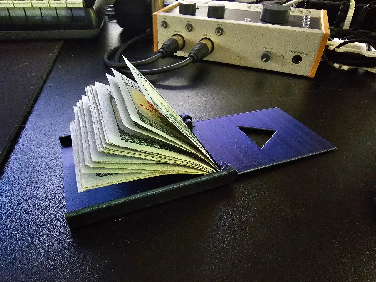 Emergency Cash Stash Wallet by A Syed | Download free STL model ...