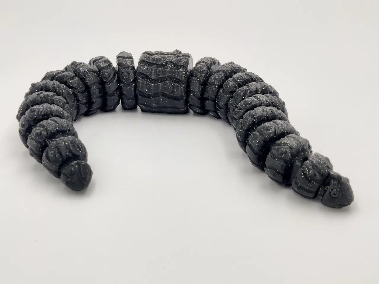 Wormy, the Print-in-Place Articulated Worm Toy by Tony Youngblood ...