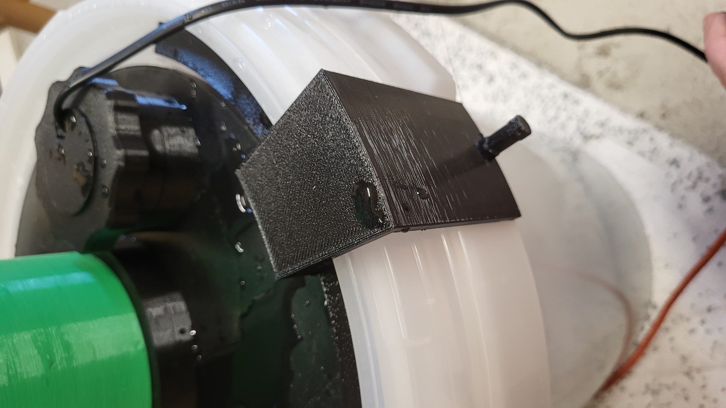 Socket holder for Modular Hydroponic Tower Garden by Renee | Printables ...