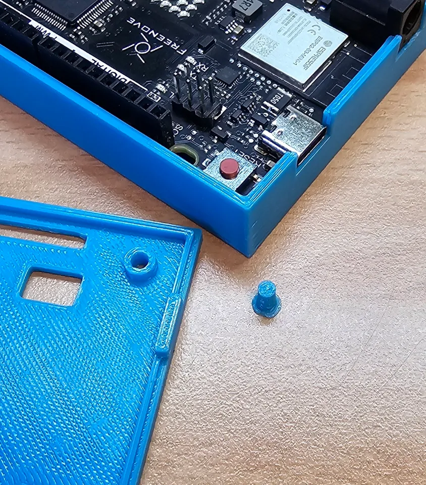Freenove FNK0096 (arduino) case by Chris Frenzel | Download free STL ...