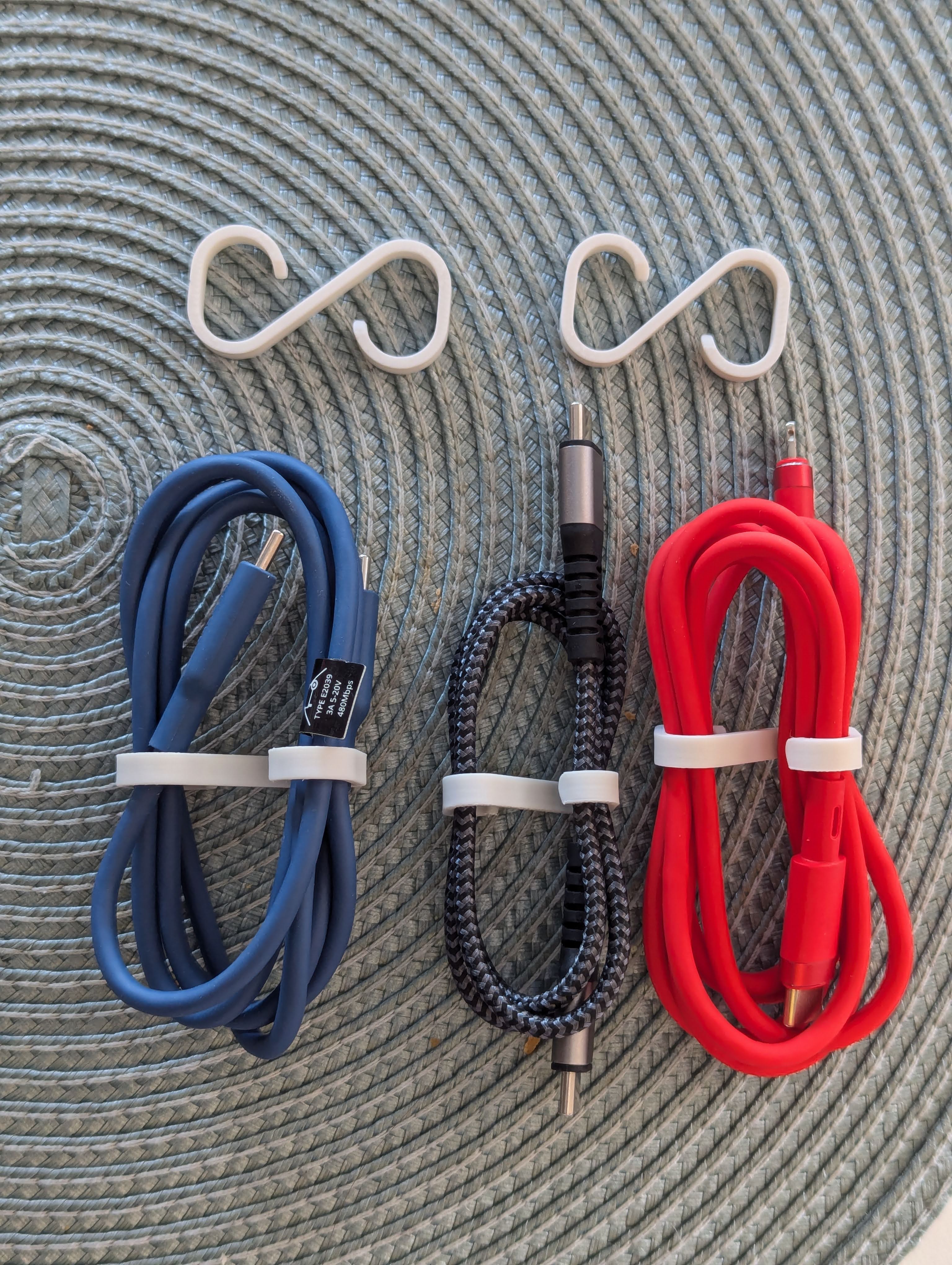 Cable holder clip by Vasichkin | Download free STL model | Printables.com