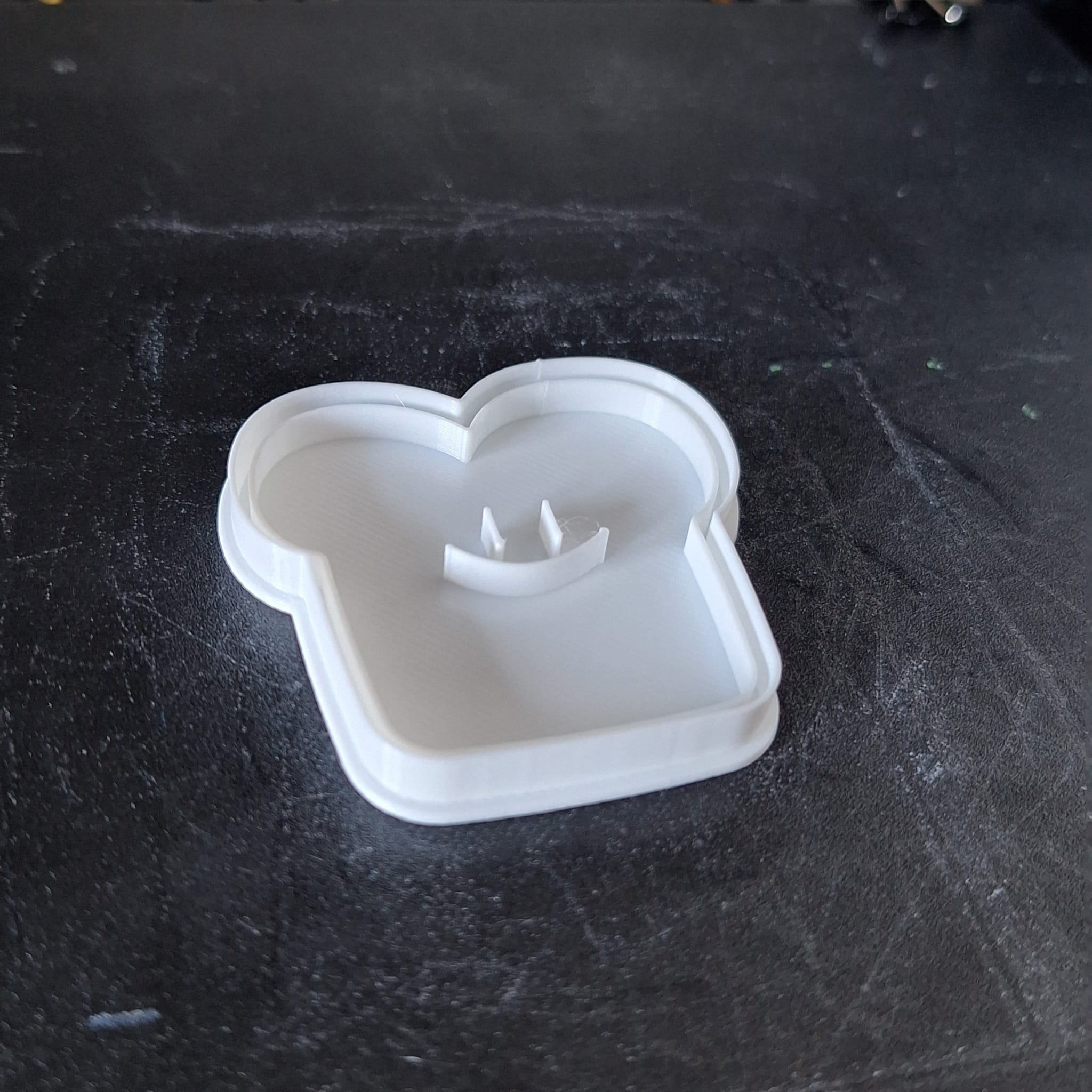 Toast Cookie Cutter by PinkBubbles | Download free STL model ...