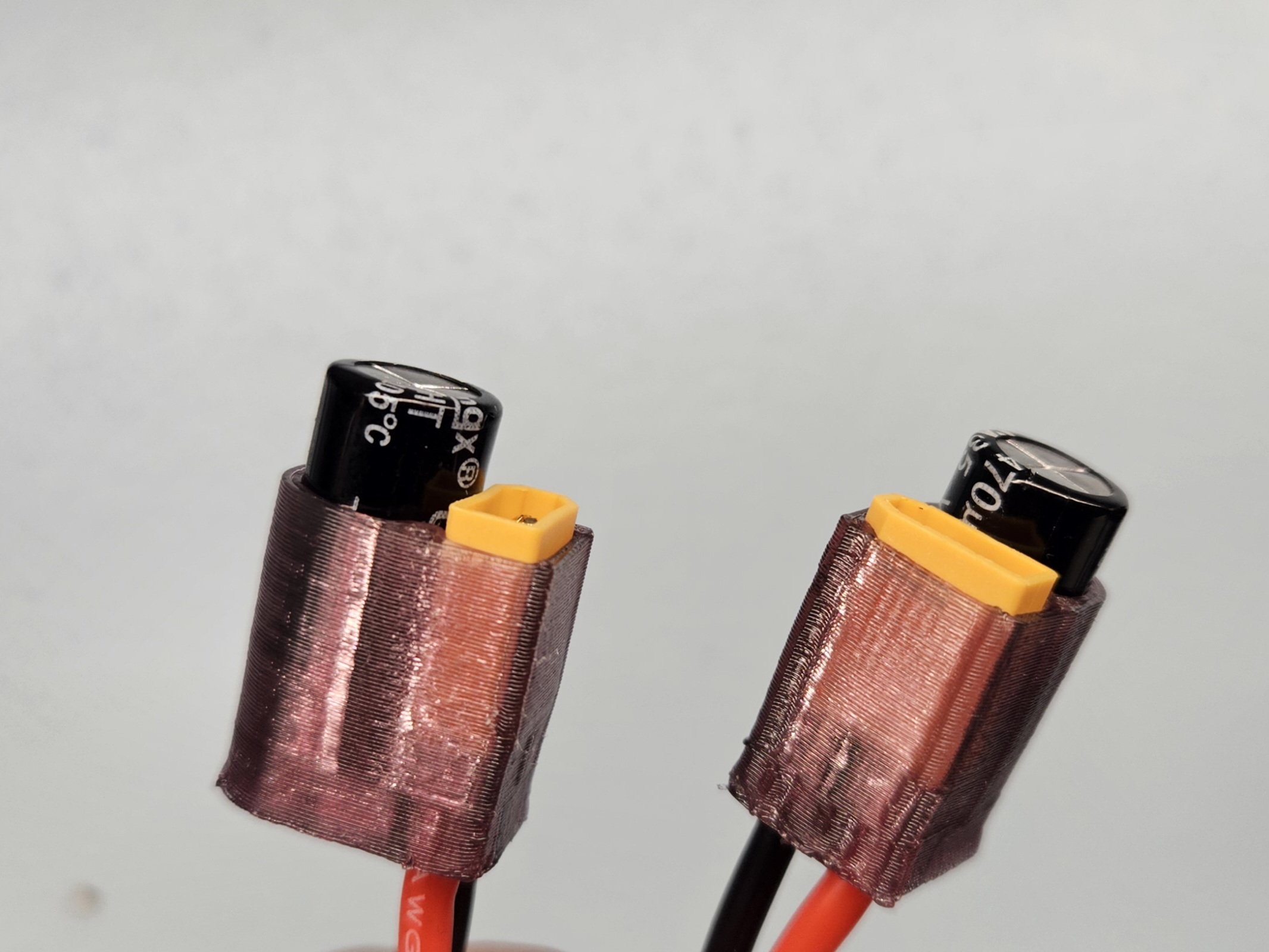 XT30 470uf 35v Capacitor Mount by lolthekidison | Download free STL ...