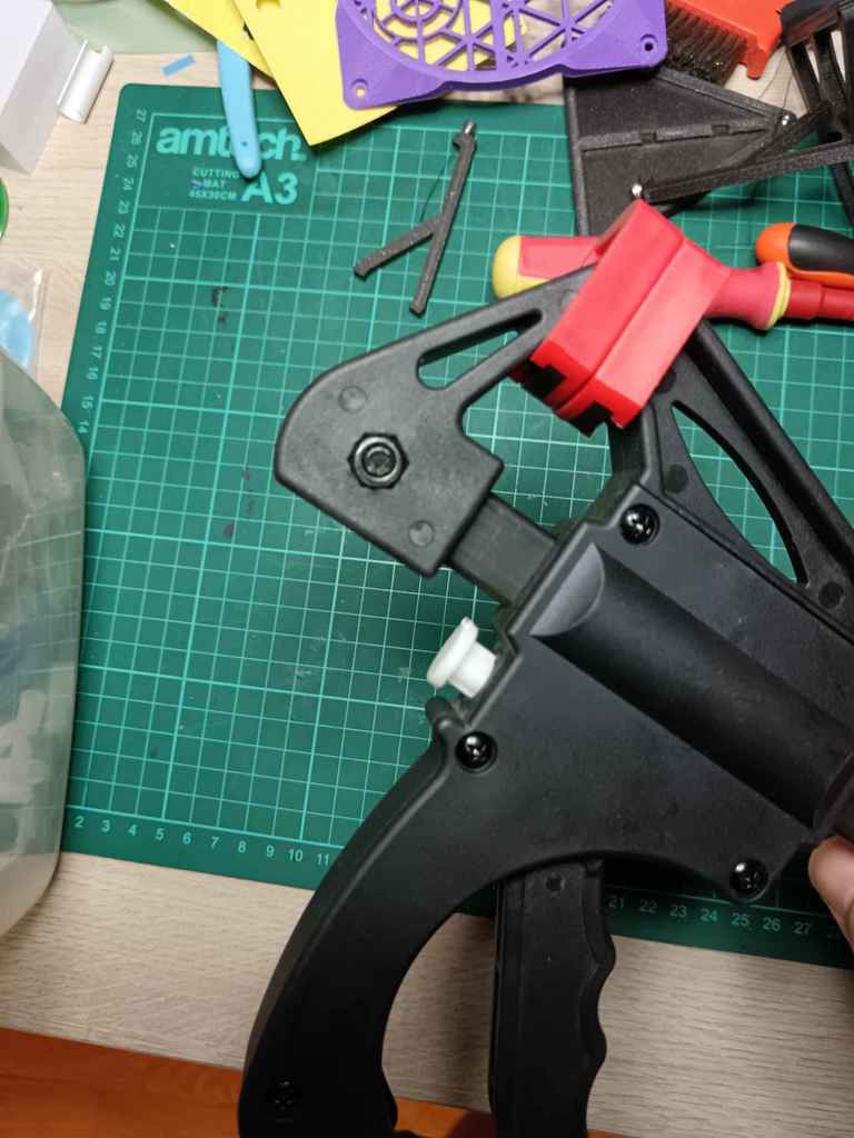 Clamp Release button (repair) by yduf | Download free STL model ...