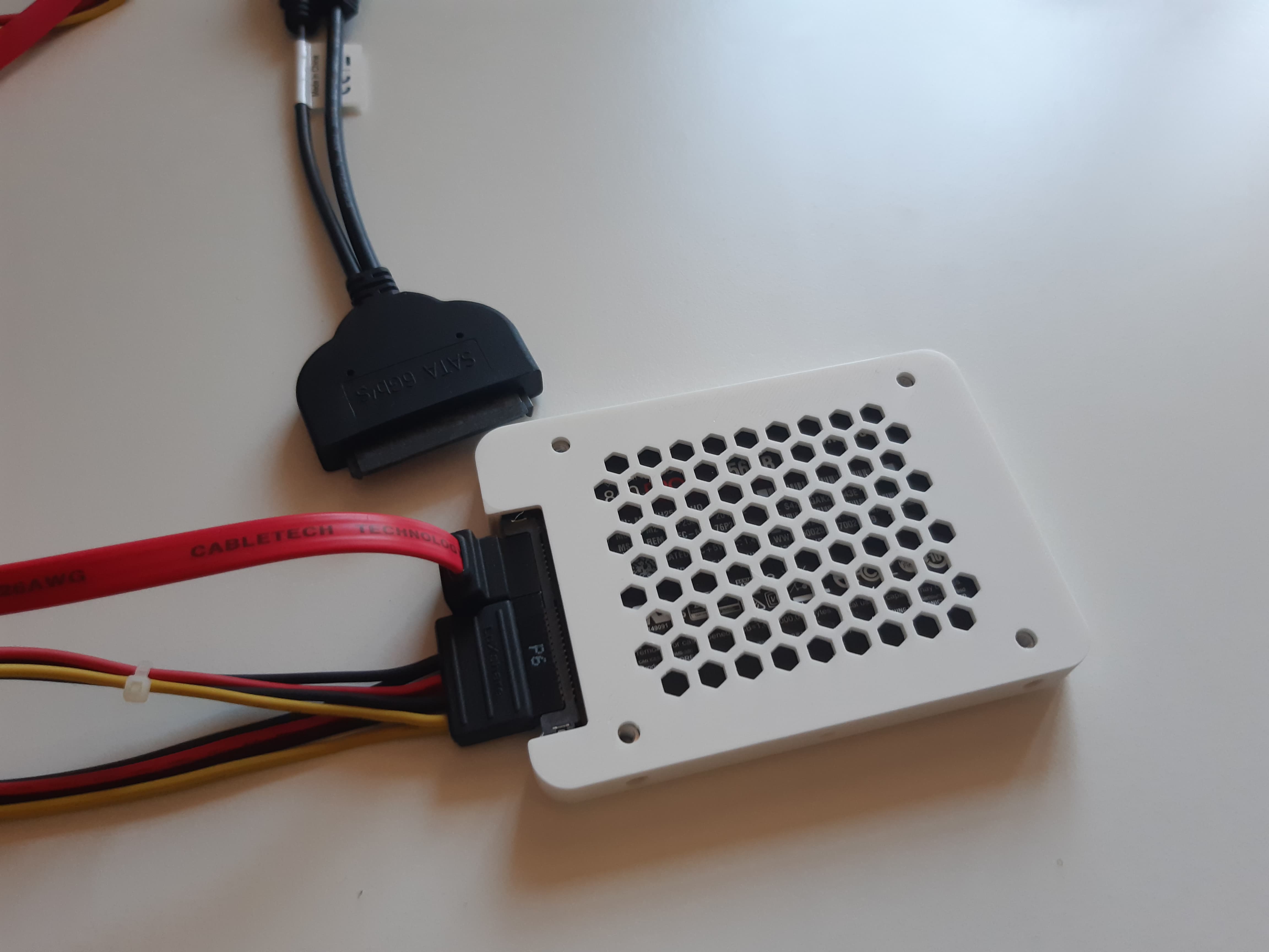 2.5" SSD case by victor_frncy | Download free STL model | Printables.com