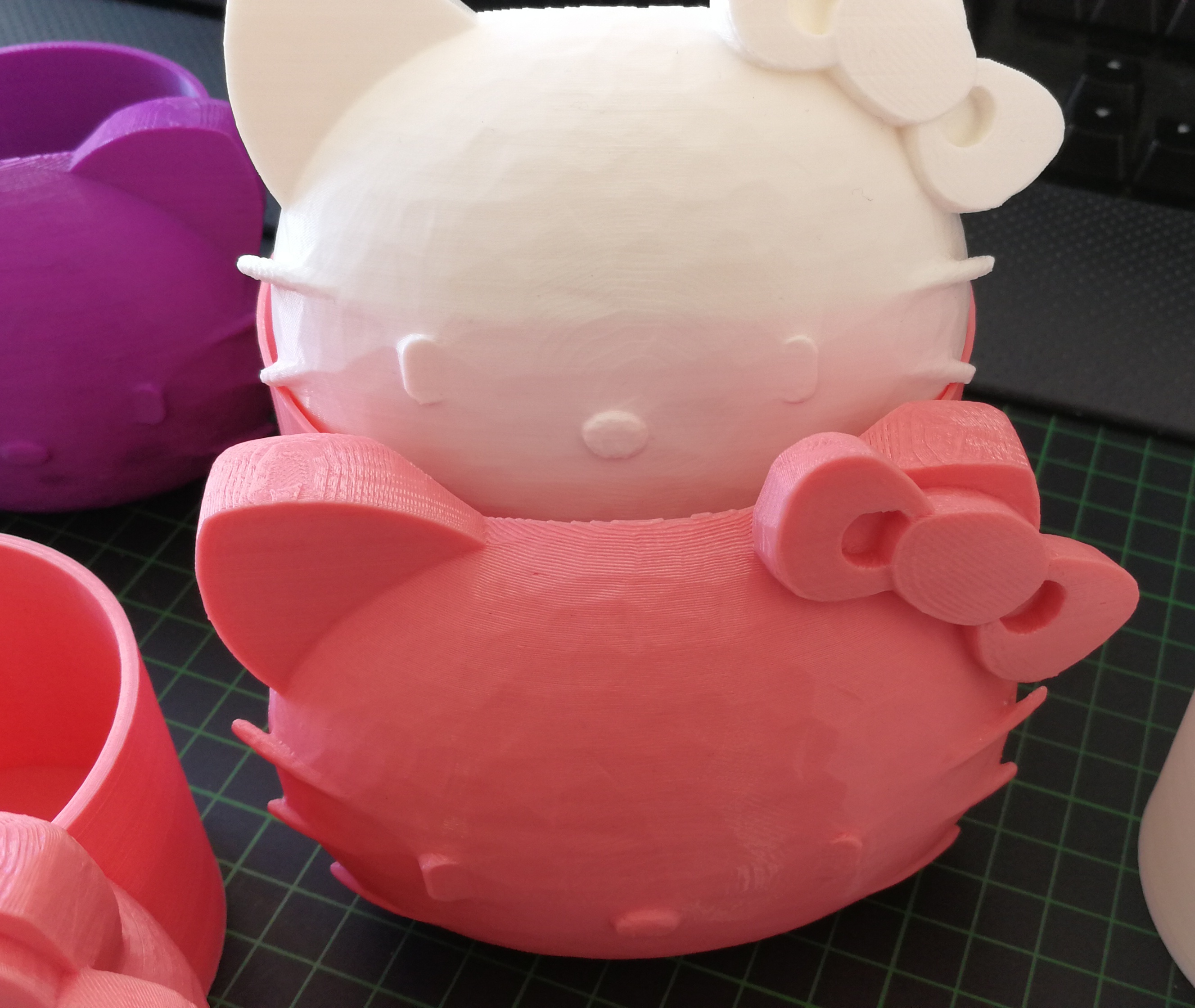 Hello Kitty Planter - now small and medium size! von eponra ...