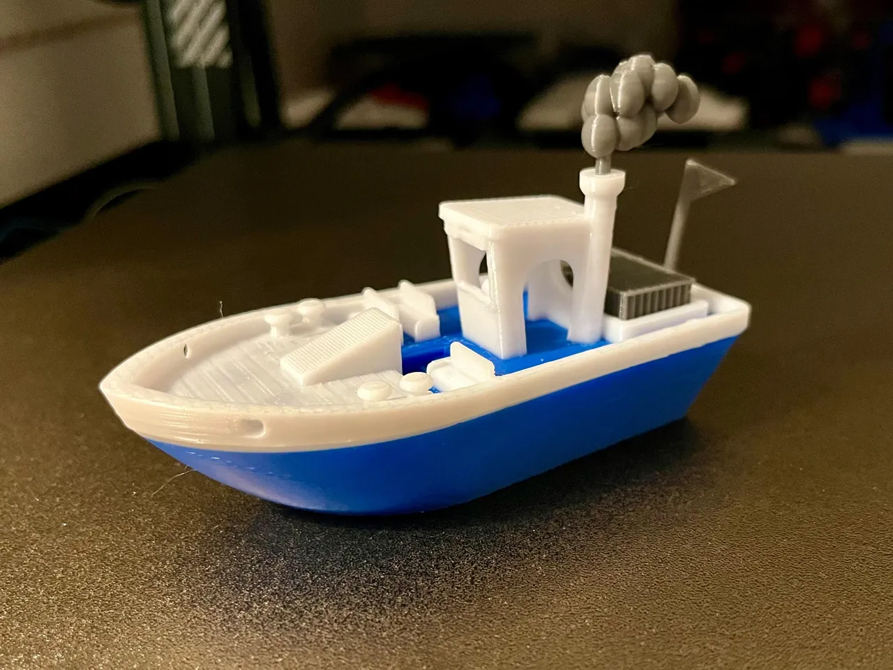 Stable floating Benchy with Cargo, Smoke and Flag (Multicolor Version ...