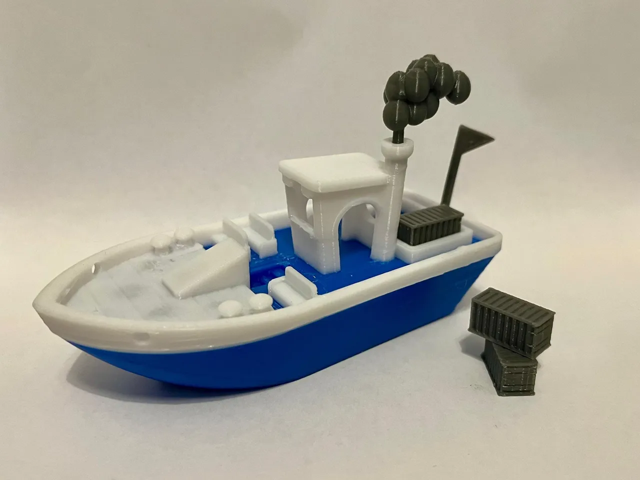 Stable floating Benchy with Cargo, Smoke and Flag (Multicolor Version ...