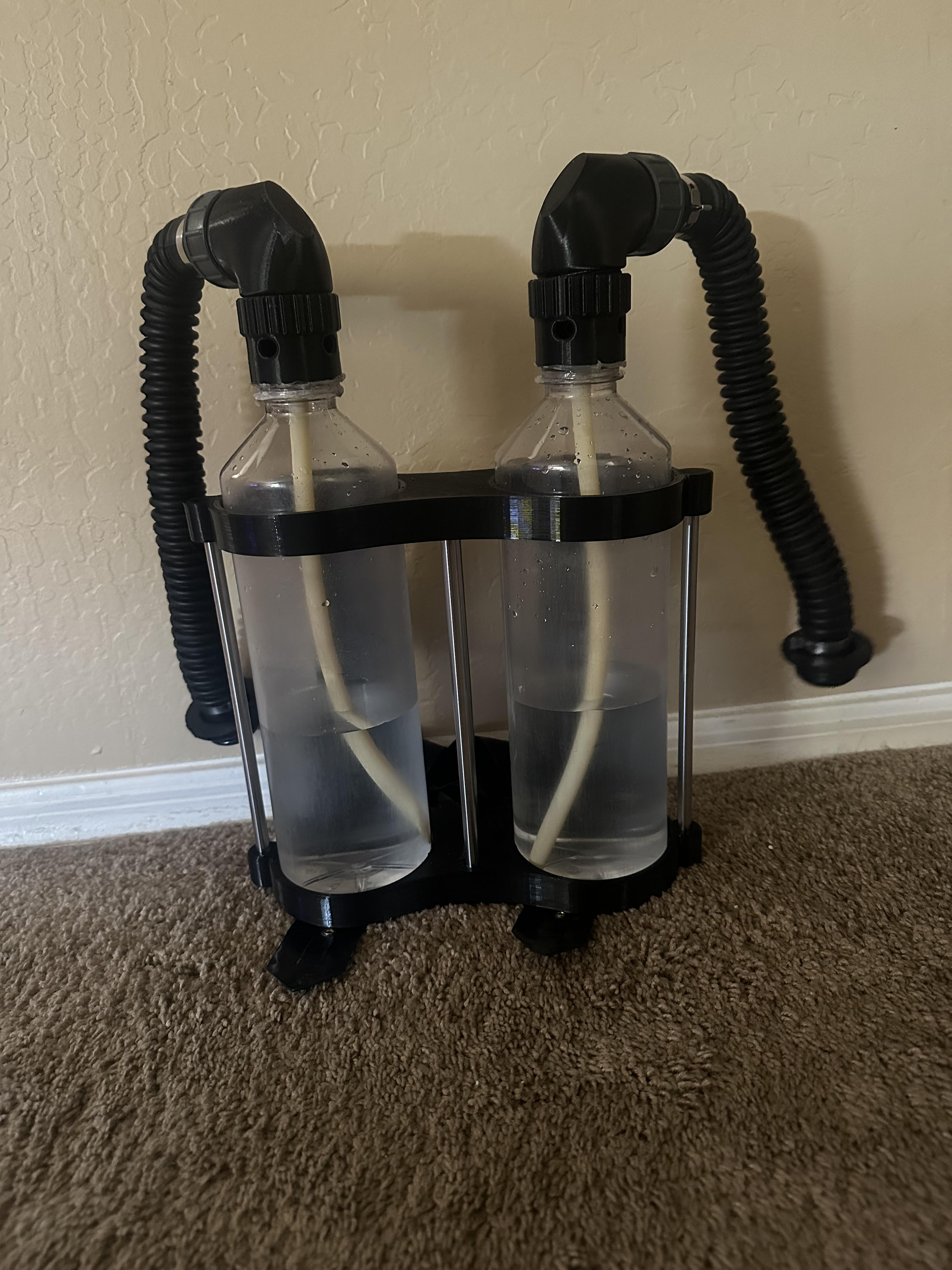 Breathplay Bubbler Bottle Backpack par ligglo | Téléchargez ...