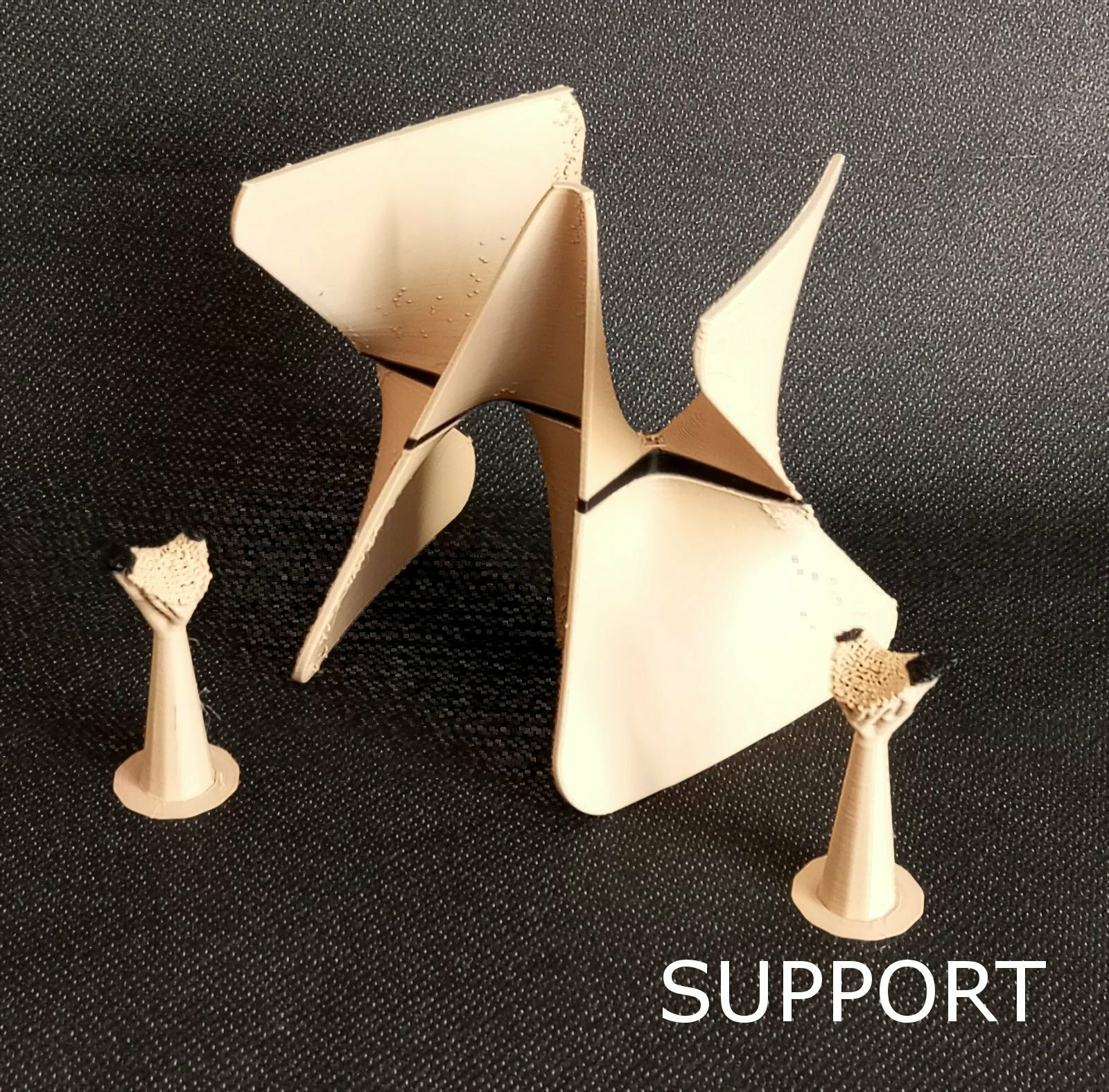 SCULPTURE SUPPORT SMARTPHONE by Tomishape | Download free STL model ...