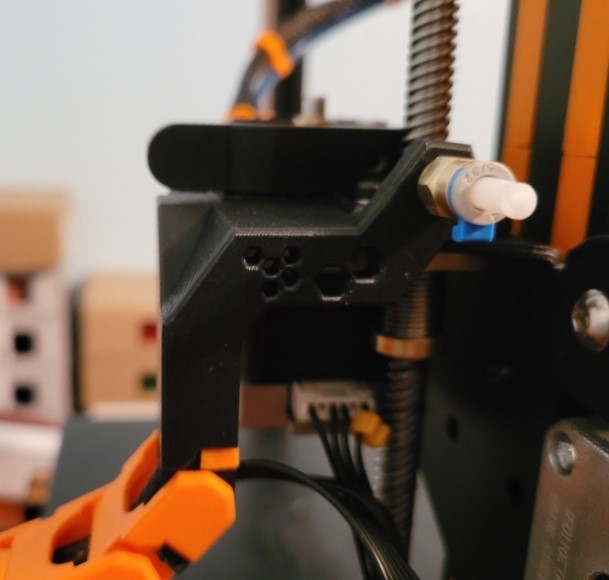 Ender 3 V2 Drag Chain Extruder Mount and Jogged Link by Penitent Hollow ...