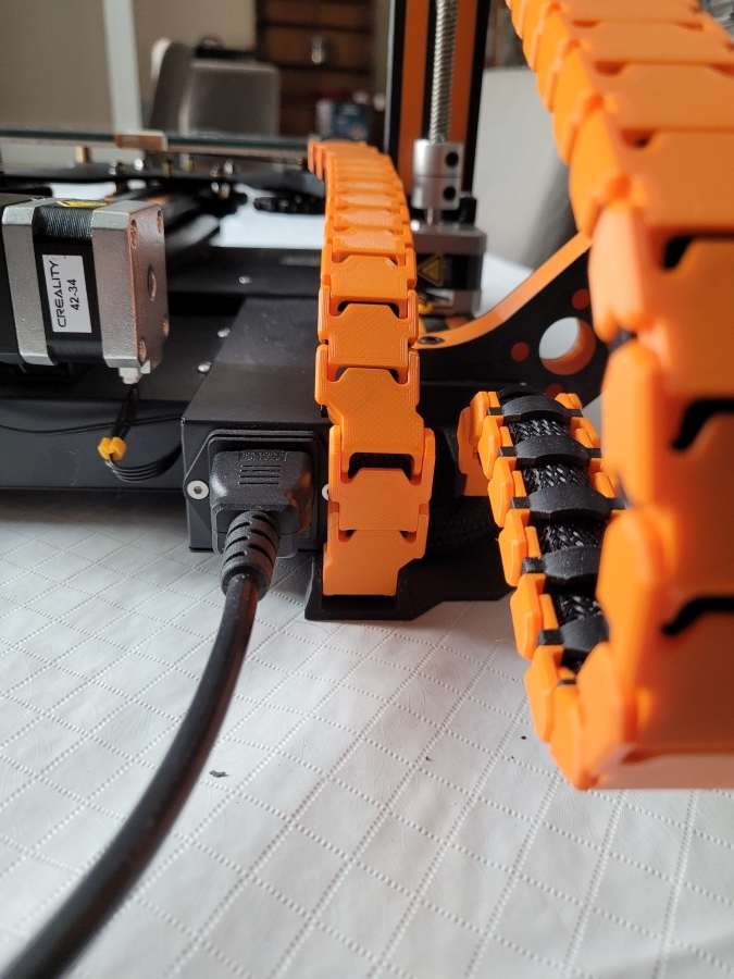 Ender 3 V2 Drag Chain Extruder Mount and Jogged Link by Penitent Hollow ...