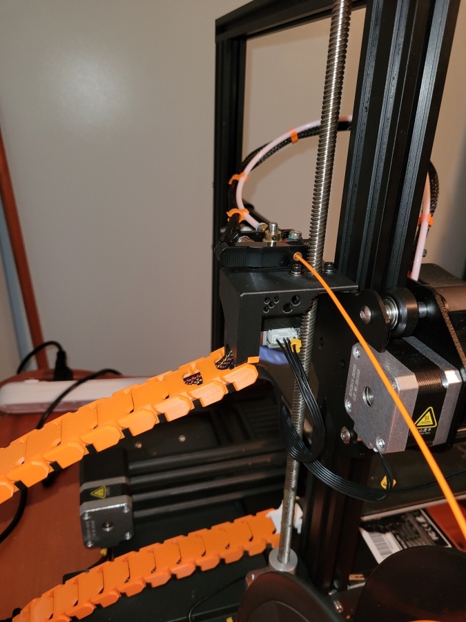 Ender 3 V2 Drag Chain Extruder Mount and Jogged Link by Penitent Hollow ...