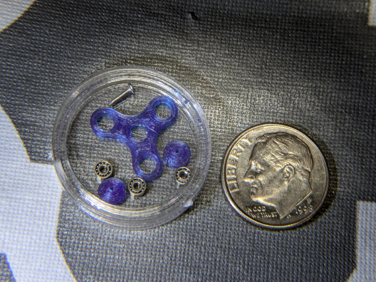 Very Small Fidget Spinner (681 bearings) by drfish | Download free STL ...