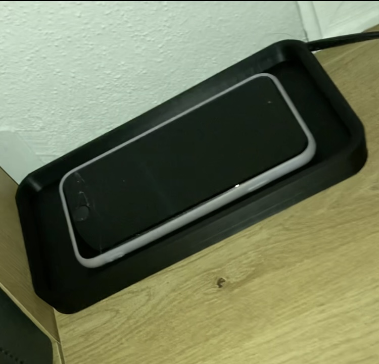 Inductive Charging Cradle por Joschko | Descargar modelo STL gratuito ...