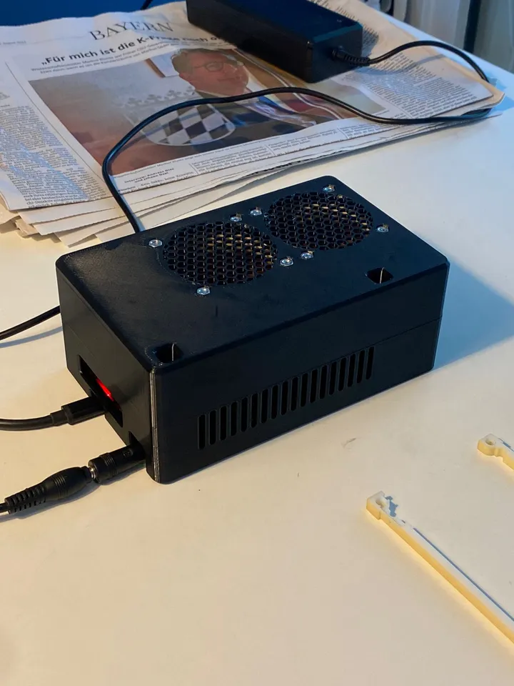 „Black Box“ 1,4L AMD RX 6400 eGPU Case by Felix M | Download free STL ...