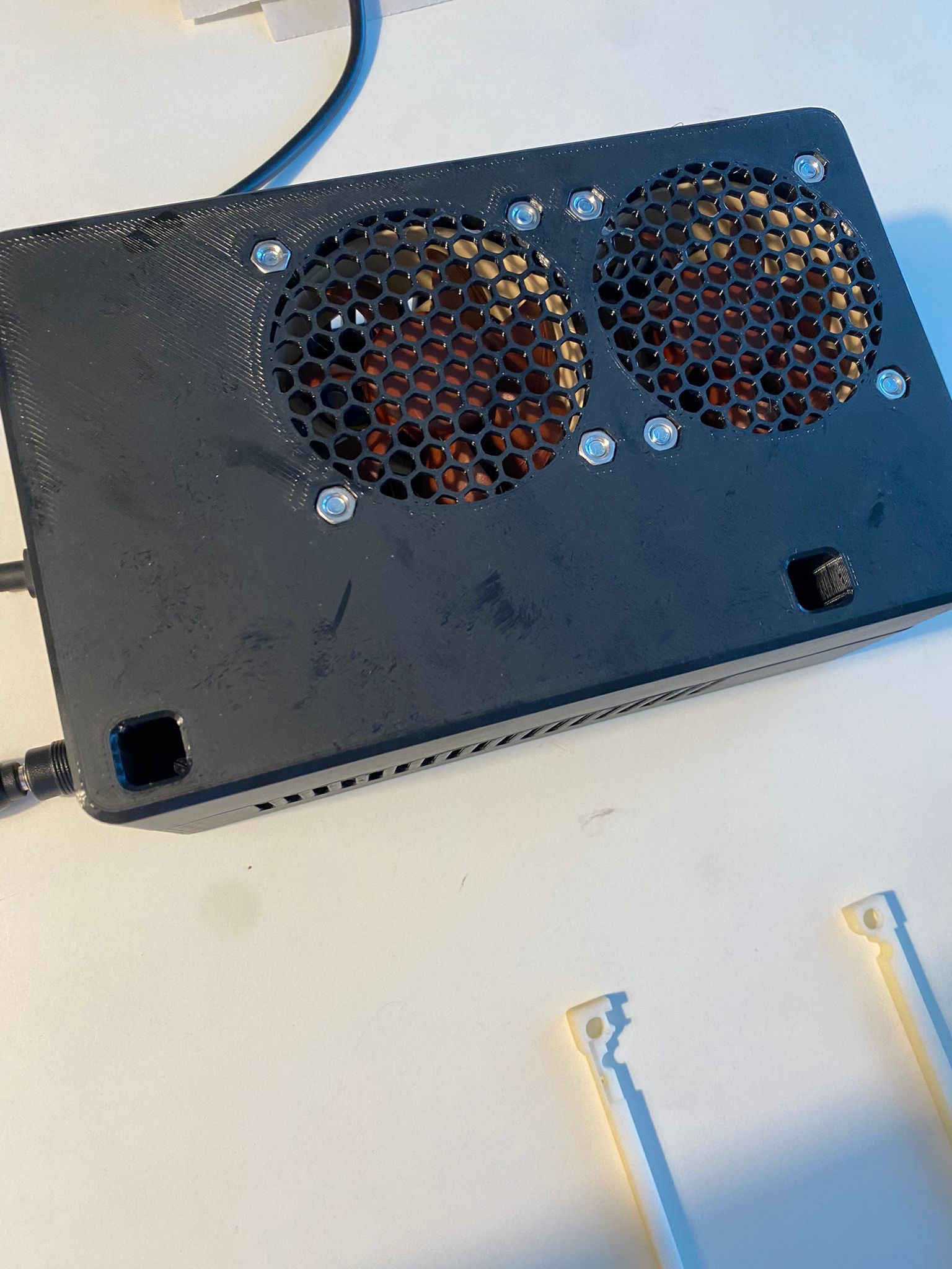 „Black Box“ 1,4L AMD RX 6400 eGPU Case da Felix M | Scarica il modello ...