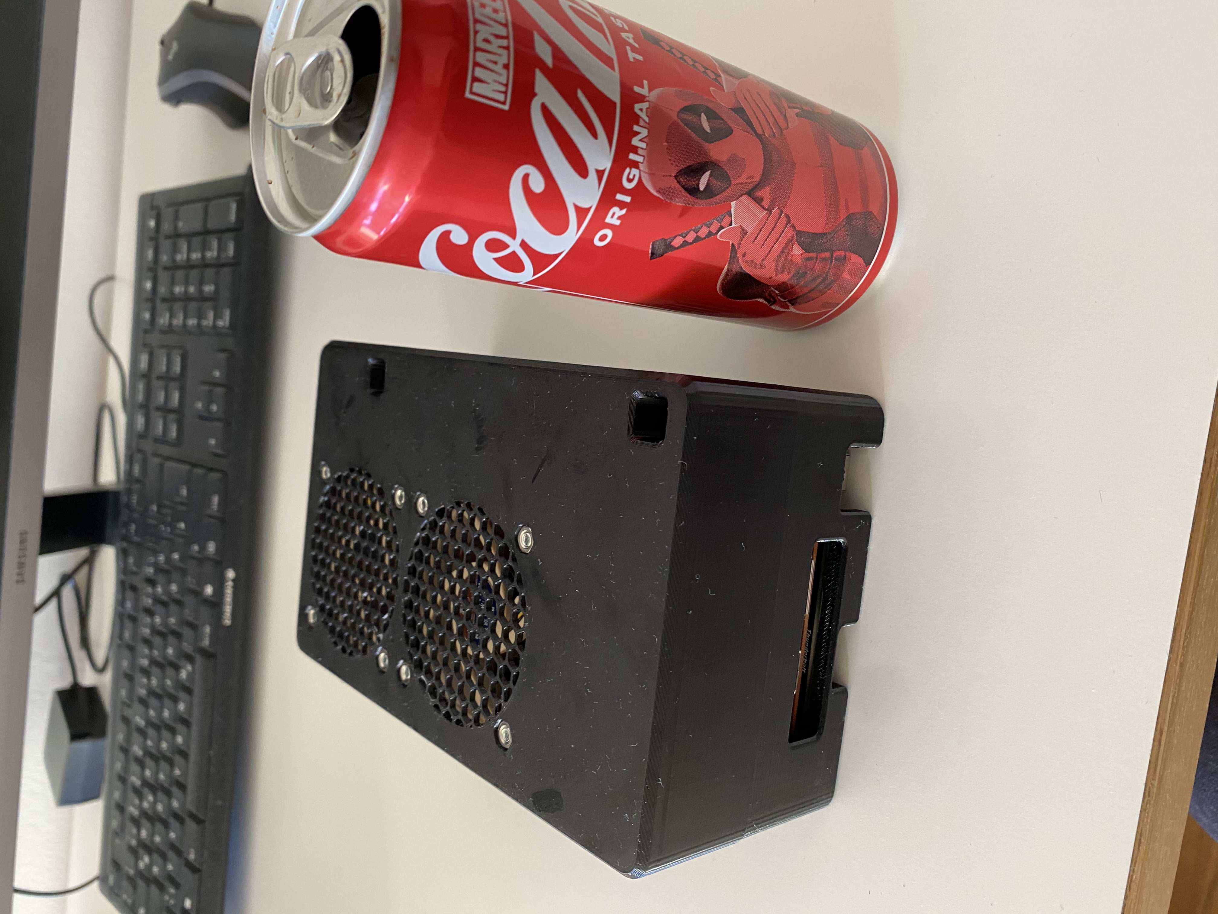 „Black Box“ 1,4L AMD RX 6400 eGPU Case da Felix M | Scarica il modello ...