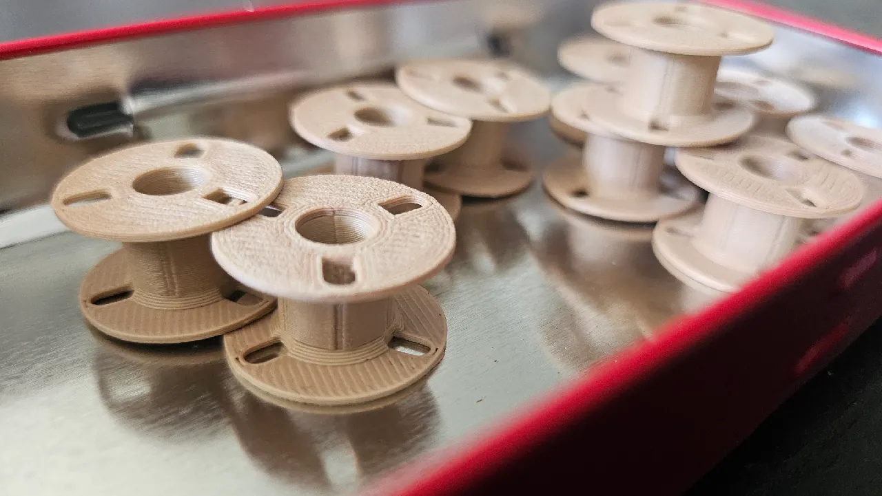 Sewing machine bobbin by Shaka | Download free STL model | Printables.com