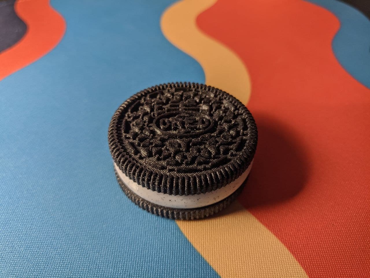 Realistic Oreo container (1:1 Mega Stuf Oreo) von Kunzite | Kostenloses ...