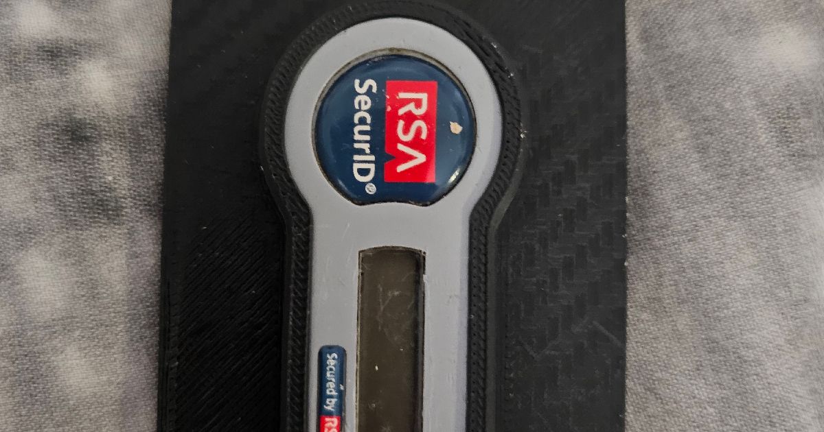 ID badge holder with RSA SecurID pocket V3 by mfraz74 | Download free ...
