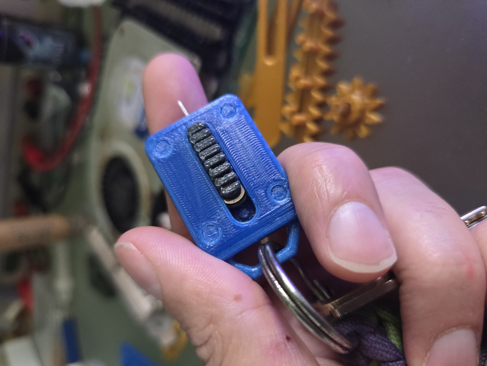 Apple Sim Tool Key Chain Carrier by MiratusMachina | Download free STL ...