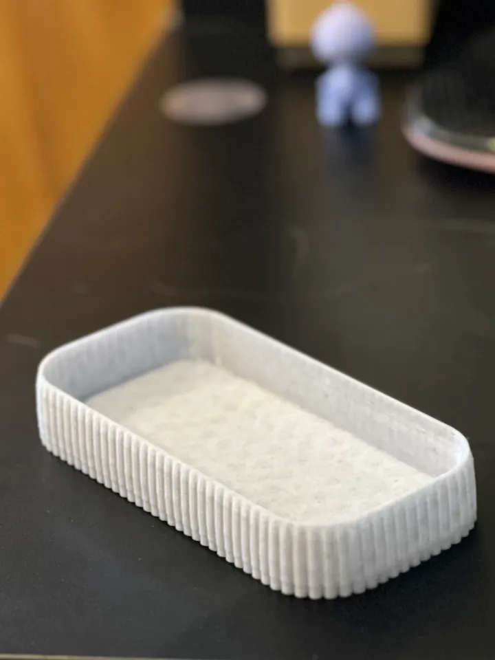 Minimalist and modern tray by diyengineers | Download free STL model ...