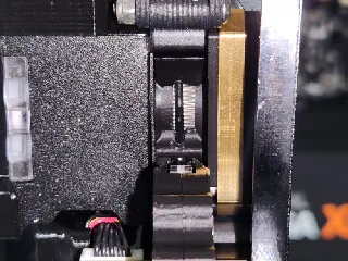 XL Nextruder Main Plate - better filament guide by NoeG | Download free ...