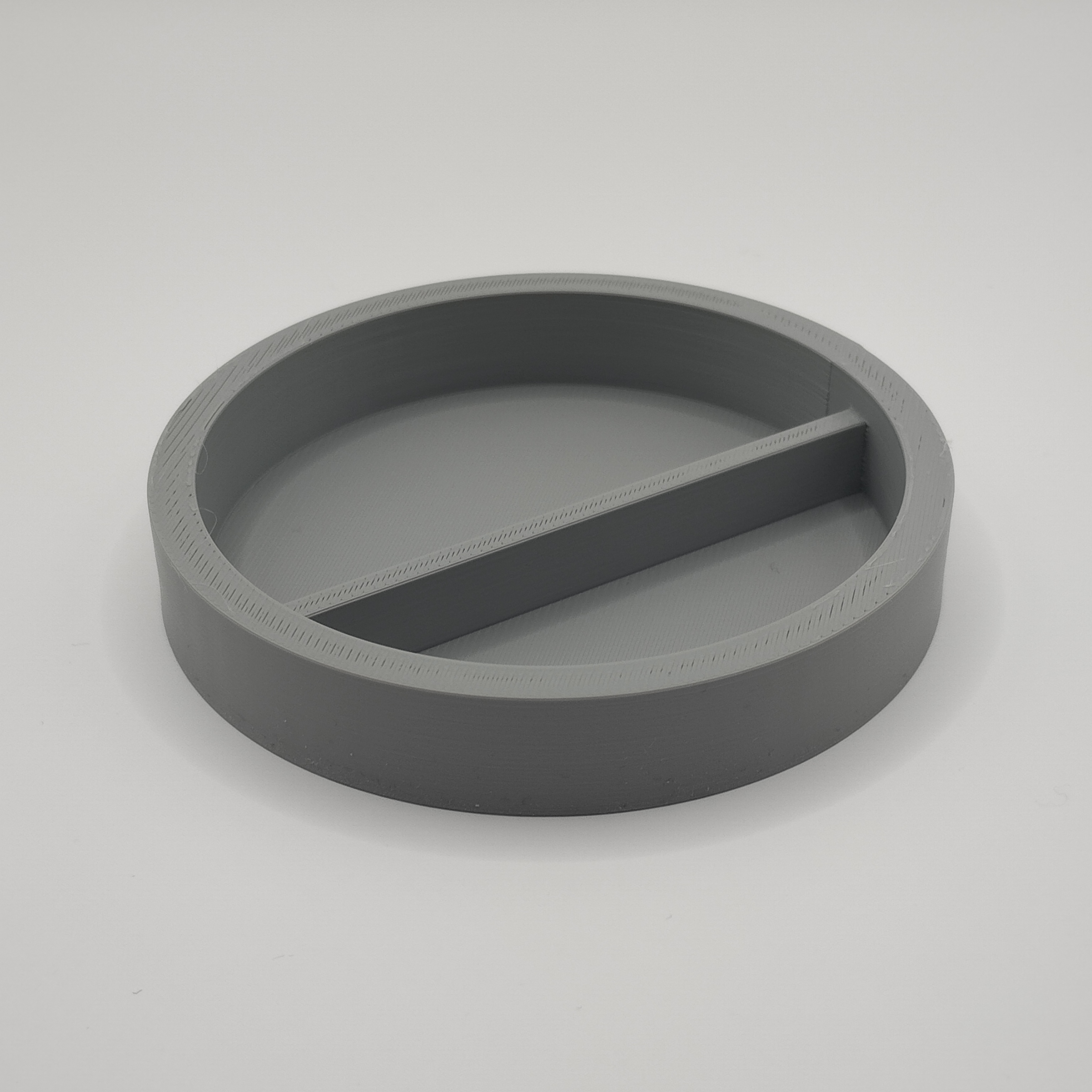 Modern Round Coin Tray, Coincatcher by Deltaprints | Download free STL ...
