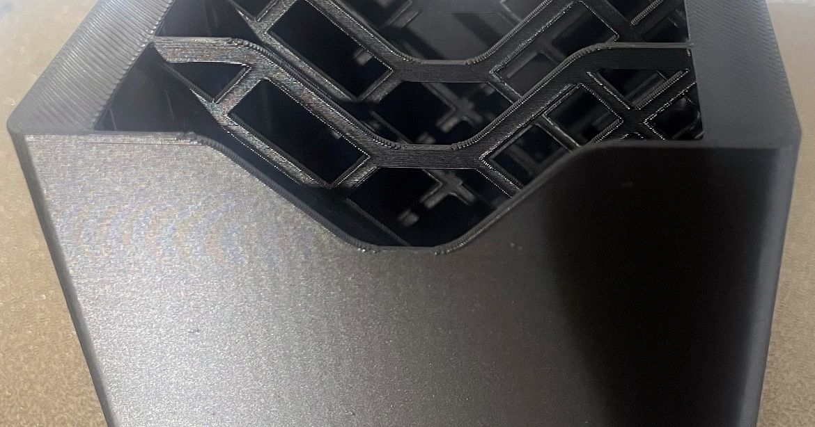 Gridfinity with pin - Cable Organizing Boxes von Iain Hay | Kostenloses STL-Modell herunterladen ...