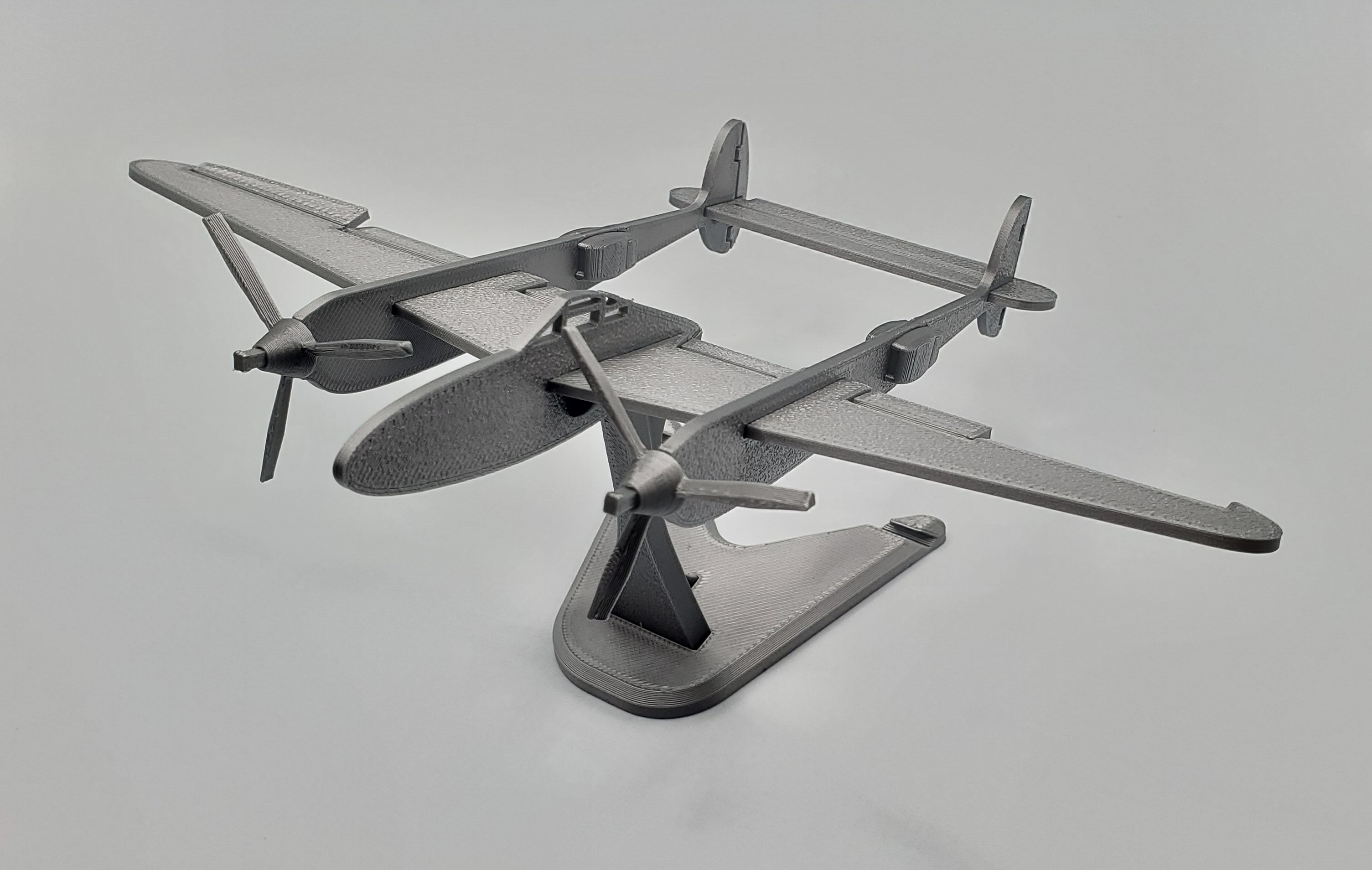 Lockheed P-38 Lightning WWII Fighter Airplane Model Kit par Fight to ...