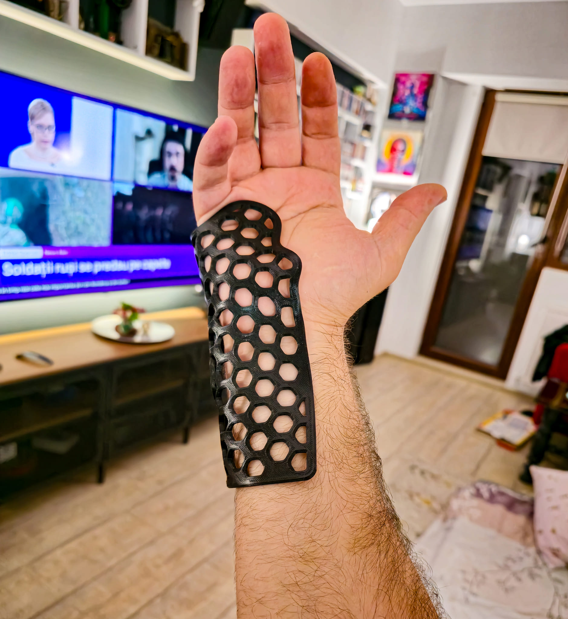 Honeycomb Wrist Cast by Sebi_Deka | Download free STL model ...