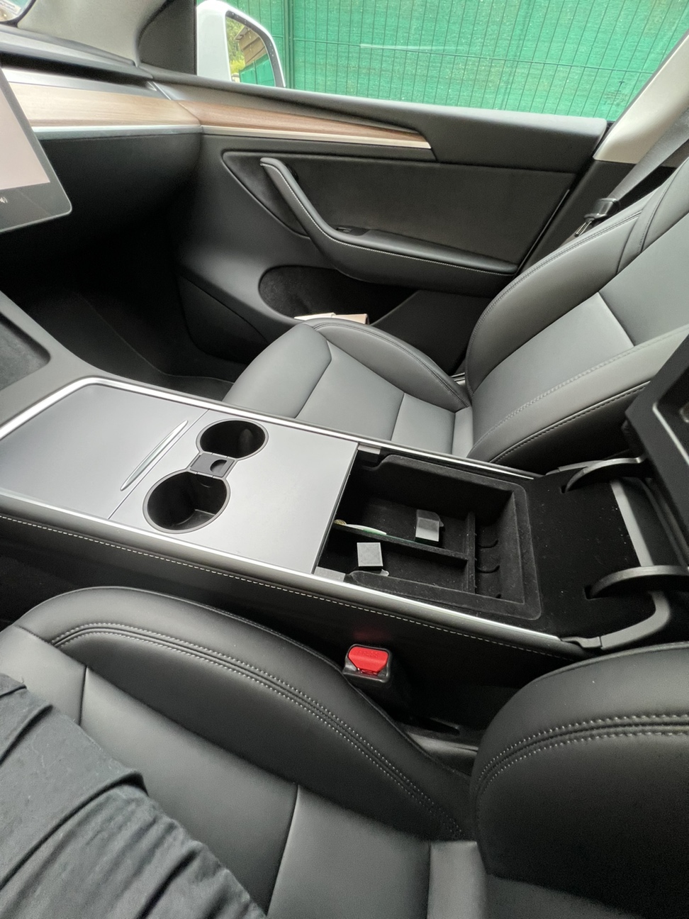 Arm Rest Riser Tesla model Y (Réhausseur accoudoir) by Cedric ...