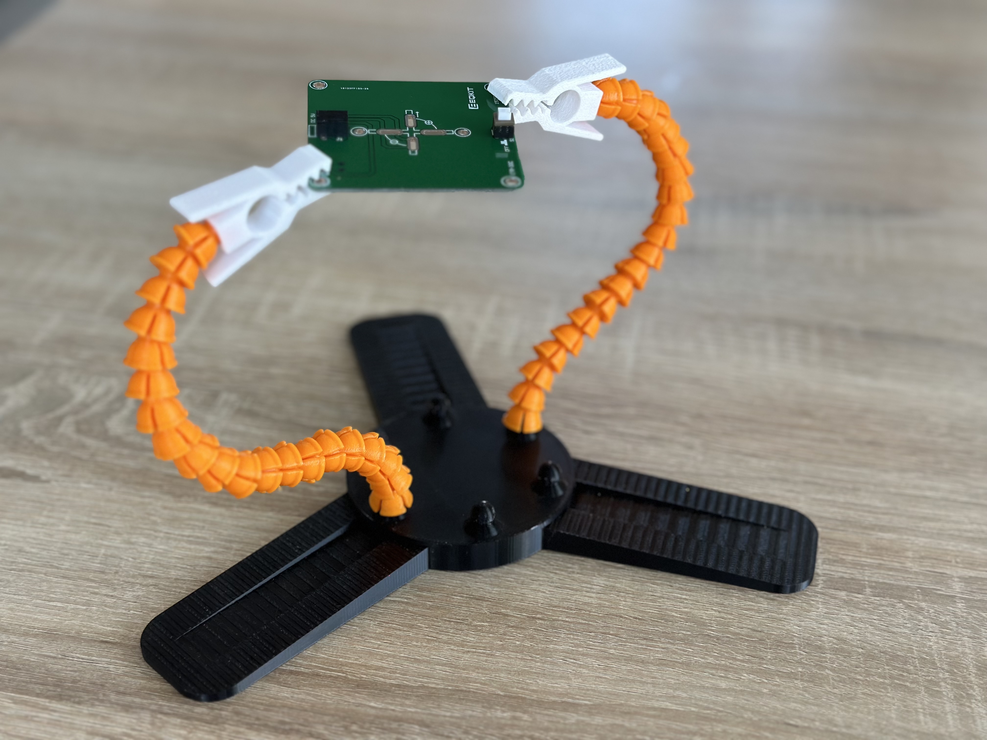 Soldering Flexible Arms 2.0 by 3Dmar | Download free STL model ...