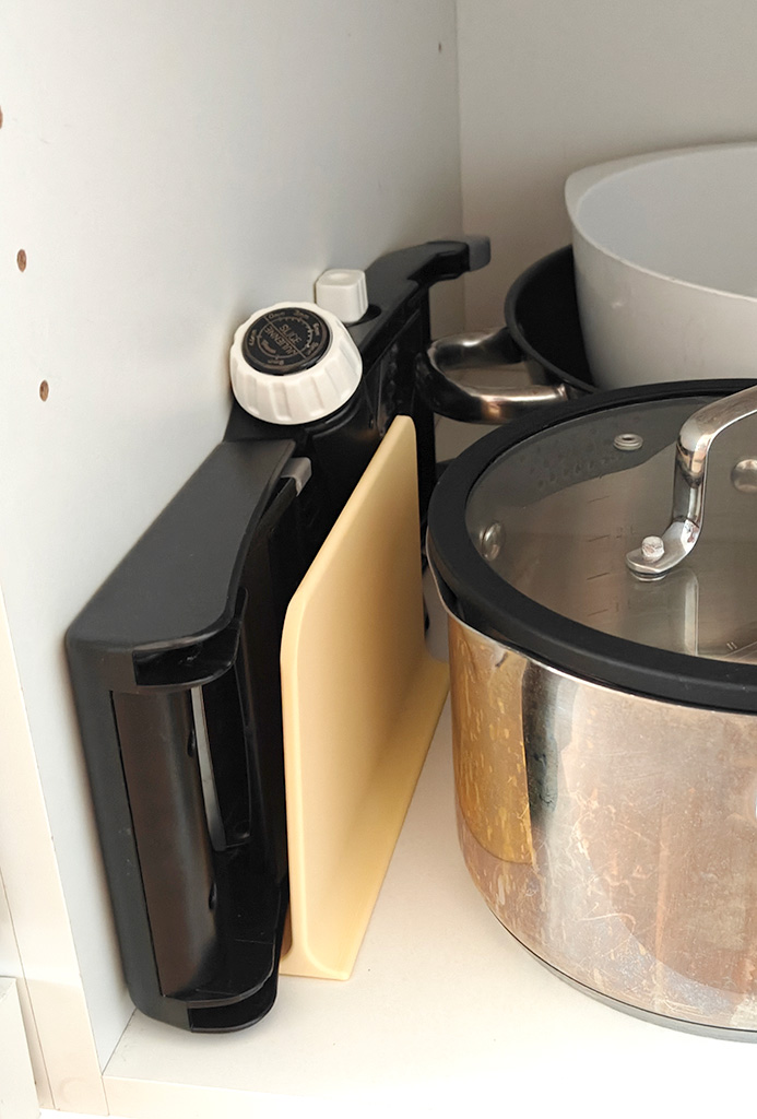 Taped separator to keep something vertical by SnowFaerie | Download ...