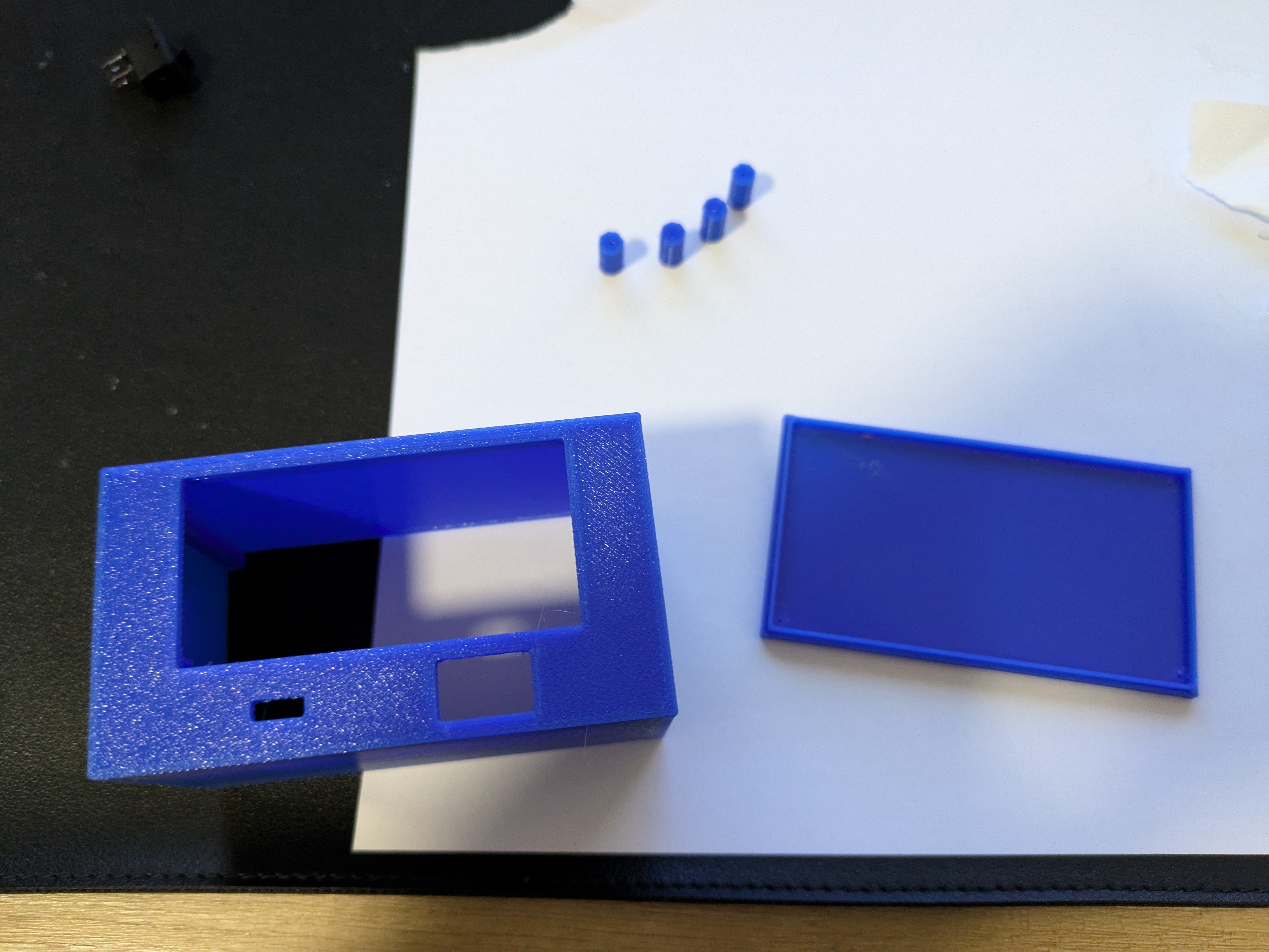 Temperature and humidity sensor for camping by Joaquin | Download free ...