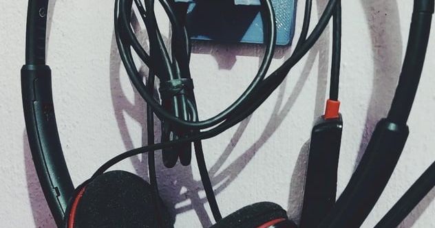 Headset Wall Mount by JAM35 | Download free STL model | Printables.com