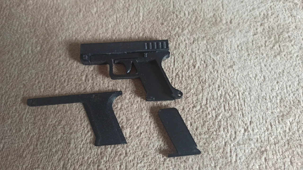 Keychain small gun by BramBy | Download free STL model | Printables.com