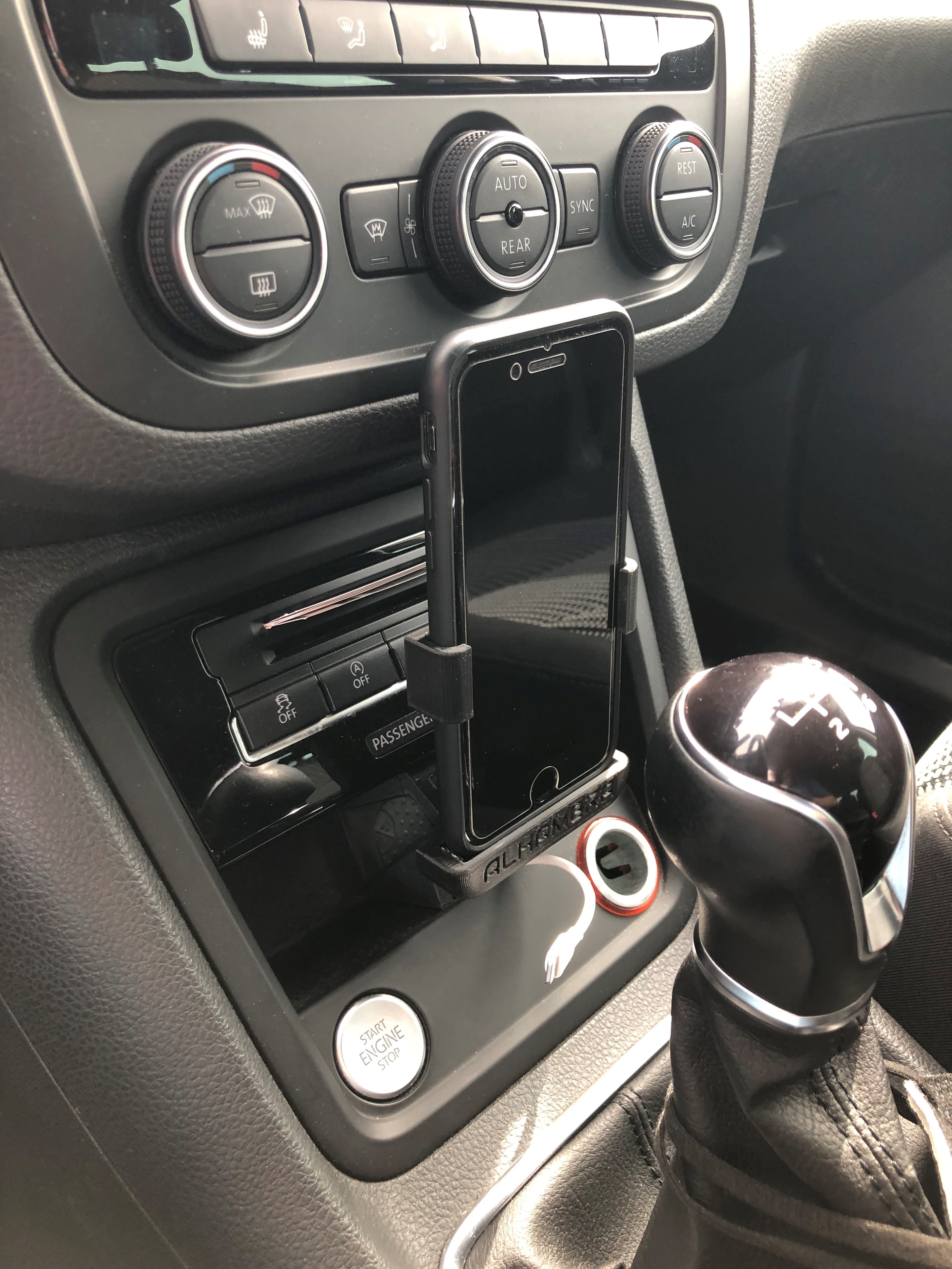 Docking car holder iPhone8 for SEAT FullLink - ver 3.0 by Nosko ...