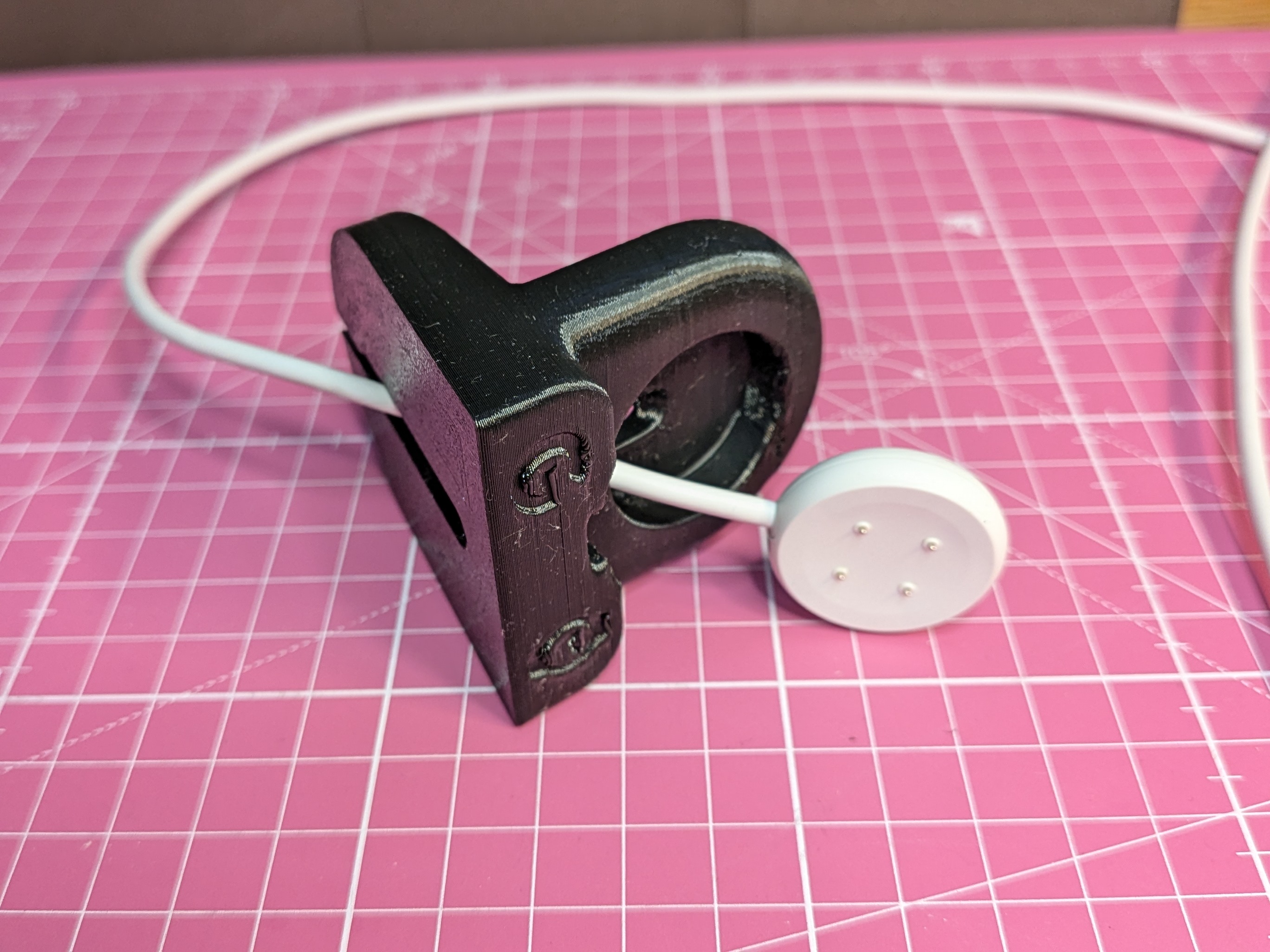 Pixel Watch 2 / 3 (41mm) Charging Stand by EBD Design Studio | Download ...