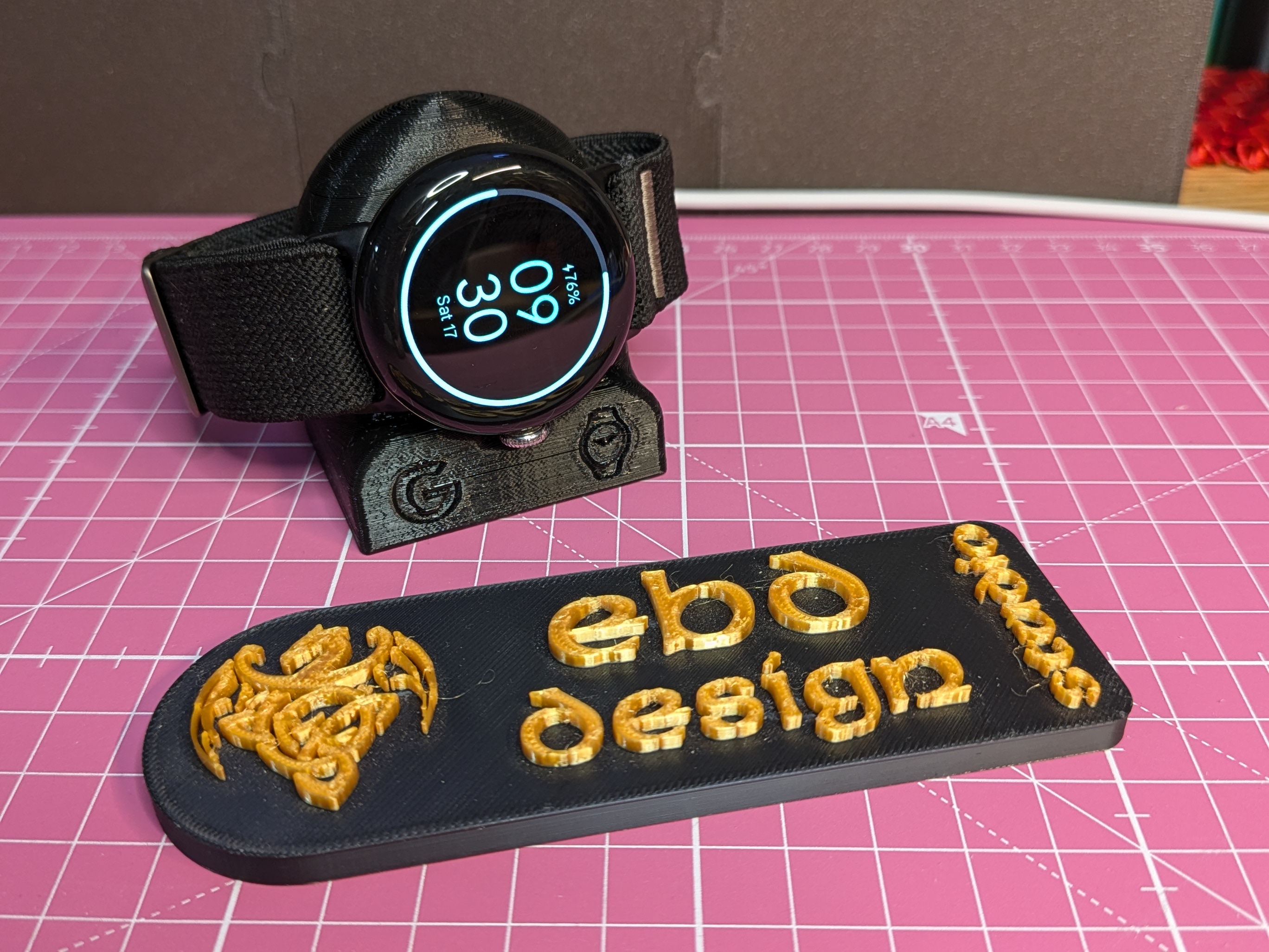 Pixel Watch 2 / 3 (41mm) Charging Stand by EBD Design Studio | Download ...