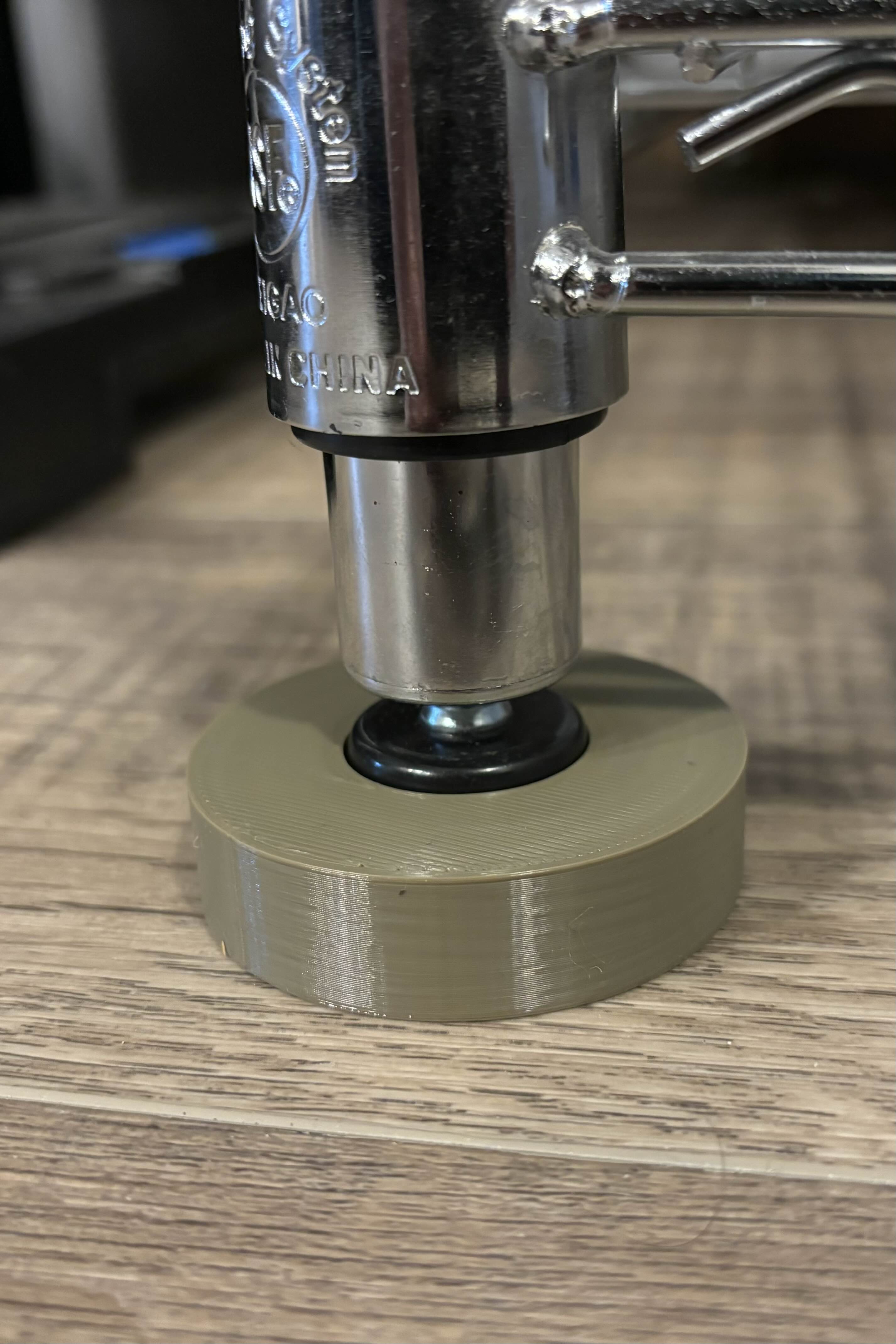 ADHDv3 Wire Shelf Foot Spreader by Raker Prints | Download free STL ...