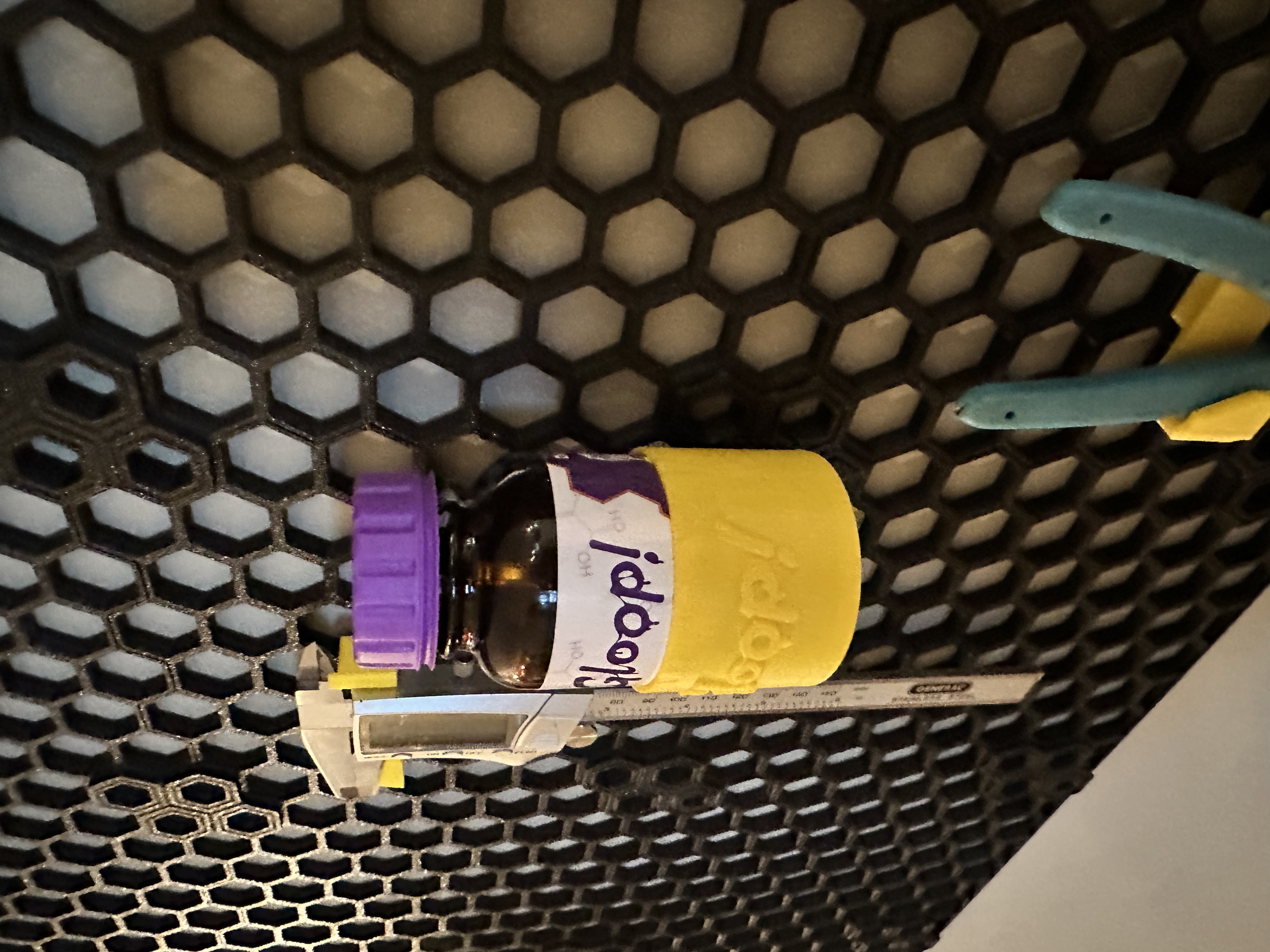 3D Gloop! 175ml Holder for HSW with Hex wall connector by Bob Blakey ...